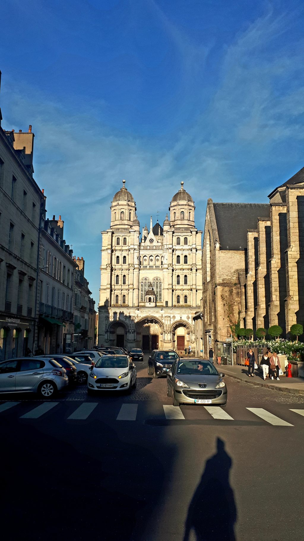 A discovery of Dijon, capital of the Burgundy Franche-Comté region ...