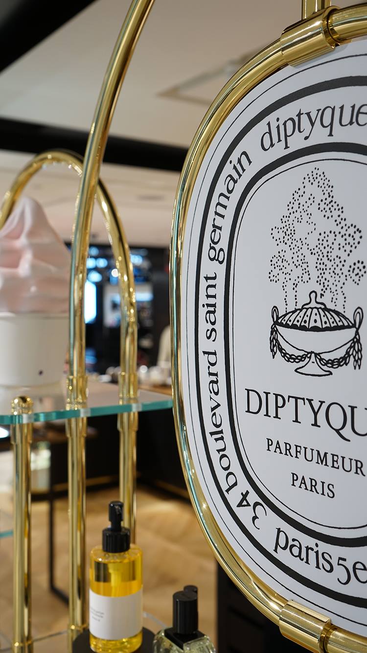 Our selection of natural French scented candles to bewitch your sweet ...
