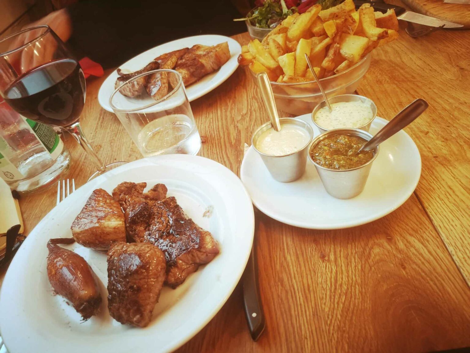 Bidoche is more than a butchery but a premium meat restaurant in Paris ...