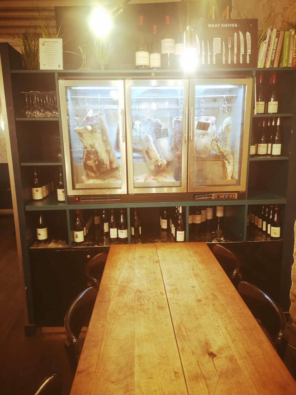Bidoche is more than a butchery but a premium meat restaurant in Paris ...